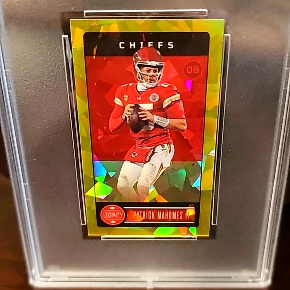 Patrick Mahomes Rare Mini Yellow Diamond - Gem